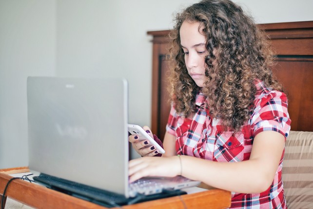 5 Strategies For Coping With Screen-Obsessed Kids - CHC Online